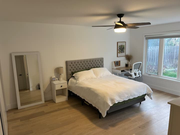 Alta Vista Private Room - Ottawa