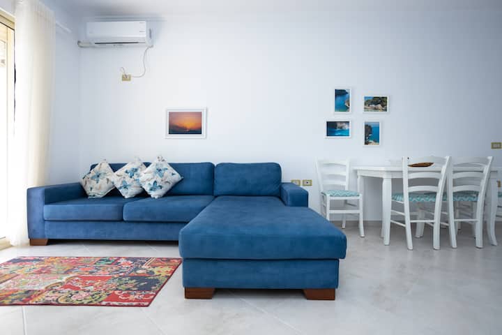 Central Seaview Apartment - Vlorë