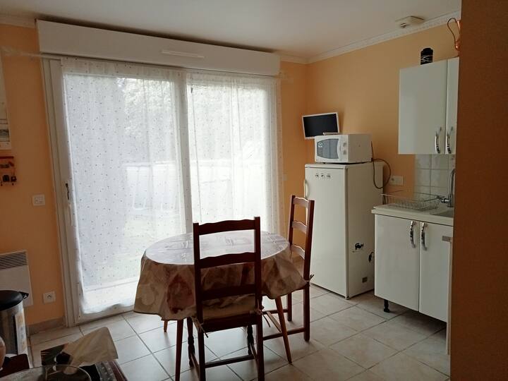 Studio - Saint-Alban-Auriolles