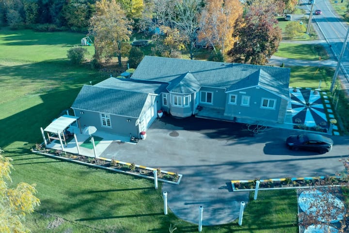 4 Bedroom 4 Washroom House - Oshawa