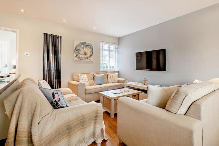 Oakwood Stylish 4-bedroom Holiday Bungalow - Mudeford