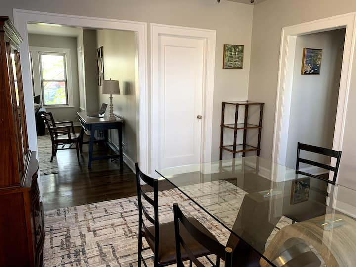 Whole Luxury Apartment - Chicago, IL