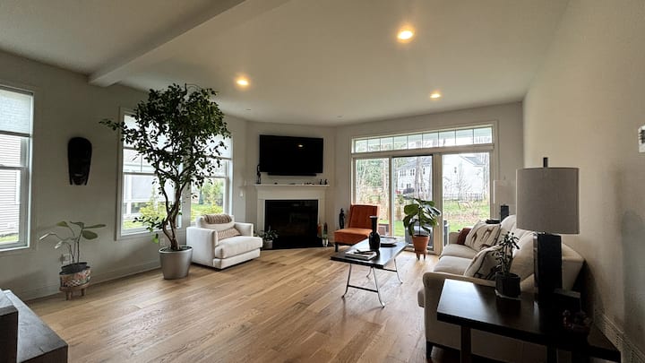 Saratoga Luxury Carriage House - Saratoga Springs, NY