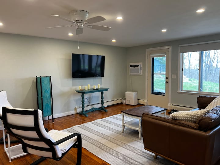 The Hideaway - Madison, CT