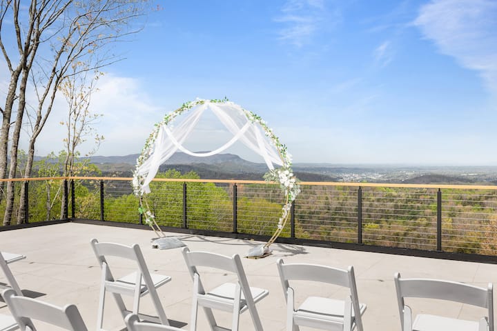 Mountain Top Weddings & Views - Gatlinburg, TN