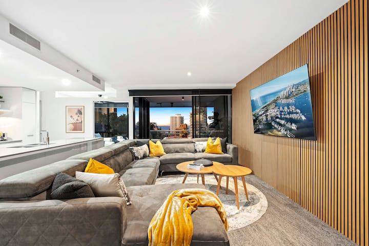 3 Bedroom Low Floor Apartment At Circle (Deluxe) - Gold Coast