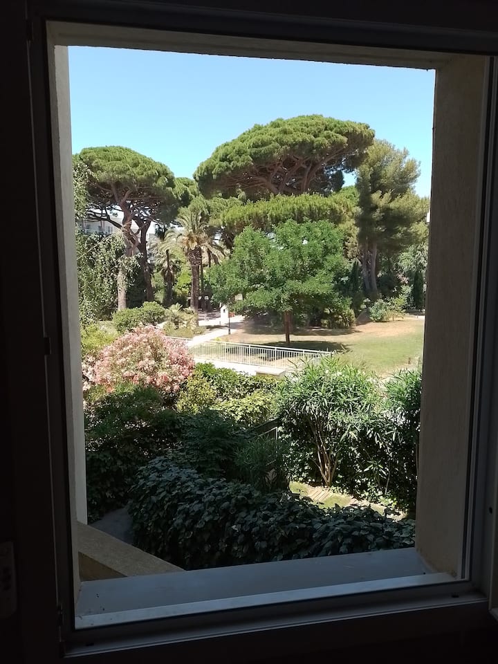 Chambre Pour 2 Personnes - Hyères
