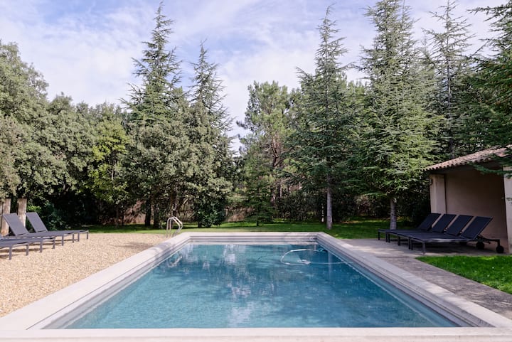 Studio, Mas En Campagne Aixoise Et Piscine (Verdi) - Aix-en-Provence