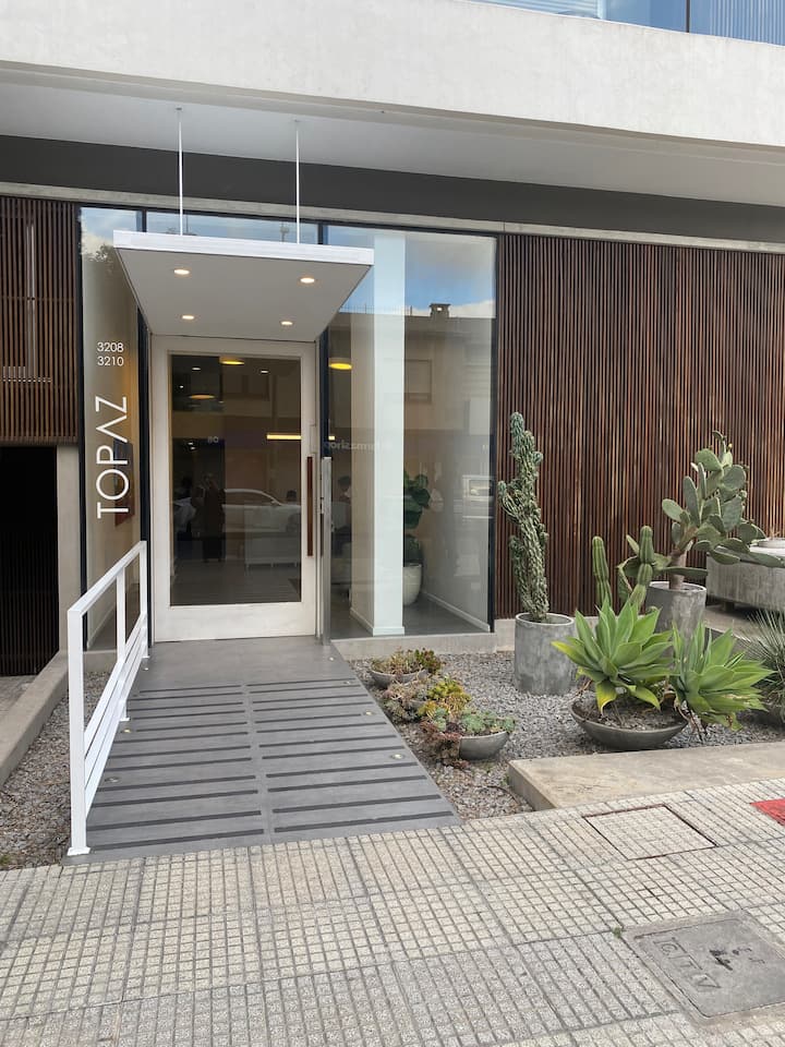 Hermoso Apto Pleno Pocitos, Cerca De Todo!! - Montevideo