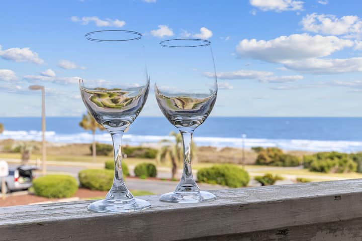 Ocean Forest,  Beach View Condo @ Myrtle W/ 4 Beds - Myrtle Beach, SC