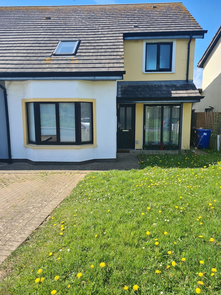 Nice Seaside Family Home - Gorey