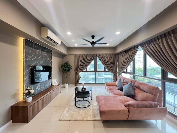Hawaii Suite1 . Ir @ 3br 6pax Bathtub Nearlegoland - Jurong East