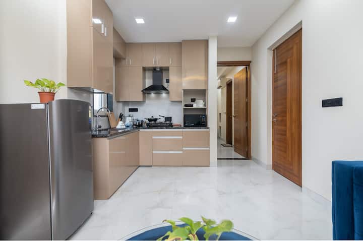 Wonderful 1 Bhk Srvc Apartment In Sec 45 @Sterling - Gurugram
