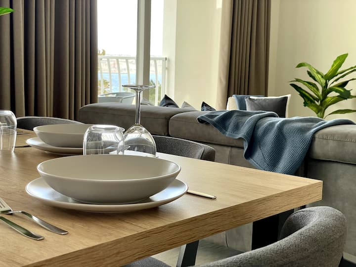 3br Bugibba Seafront Lux Apartments - Malta