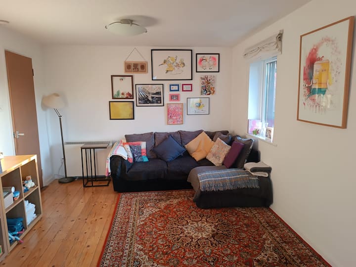 Bright Arty 2 Bed Flat In Fishponds - Bristol