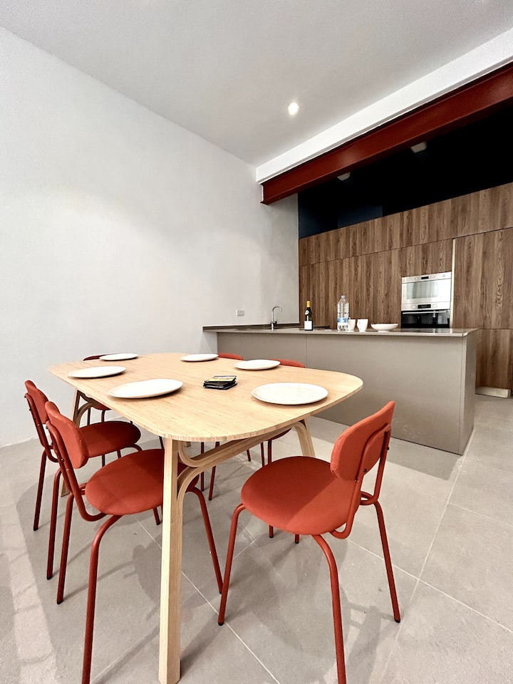 Spacious Sliema Studio/loft - Malta