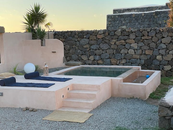 Dammuso Elisir Rosa - Jacuzzi E Giardino Privati - Pantelleria