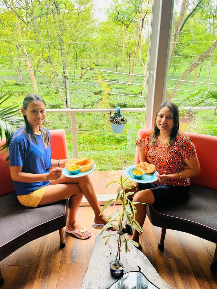 Blue Room With Balcony For 4 - Dibrugarh