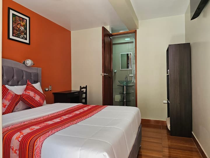 Hermosa Habitación Con Vista A La Montaña - Aguas Calientes