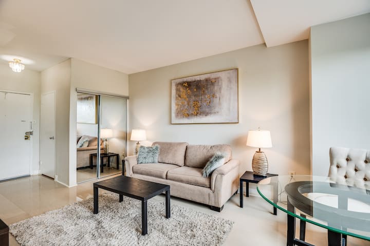 Attractive Renovated  Jr. 1 Bdrm - Arlington, VA