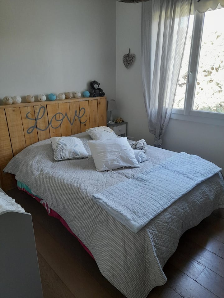 Havre De Paix Et Nid Douillet - Valensole