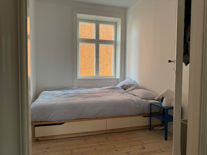 Hyggelig Frederiksberg-lejlighed I Smuk Bygning - Copenhague