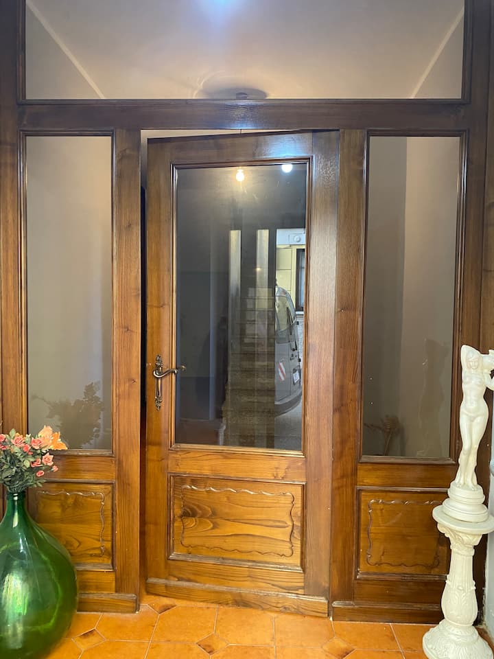 Vicino Orta E  Lago Maggiore  La Casetta Del Borgo - Borgomanero