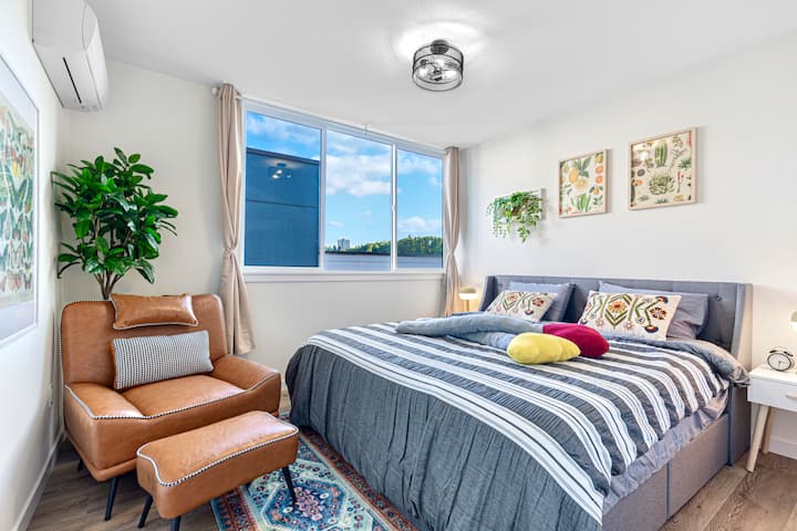 Fully Furnished 4-bed, 2 Parking | Central Seattle - 시애틀