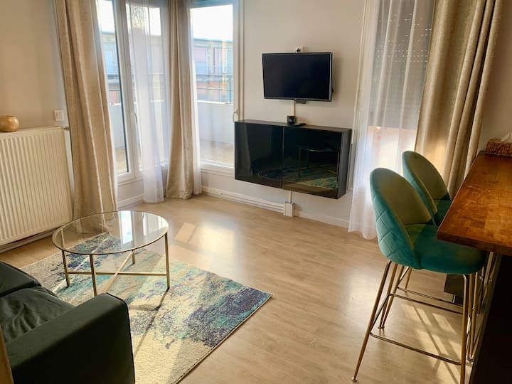 Grand Appartement Proche Paris - Parking Gratuit - Île-de-France