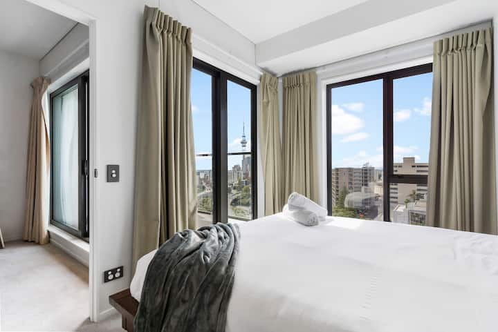 Location, Views, 2bd 2bath, Restaurants, Gym, Pool - Auckland