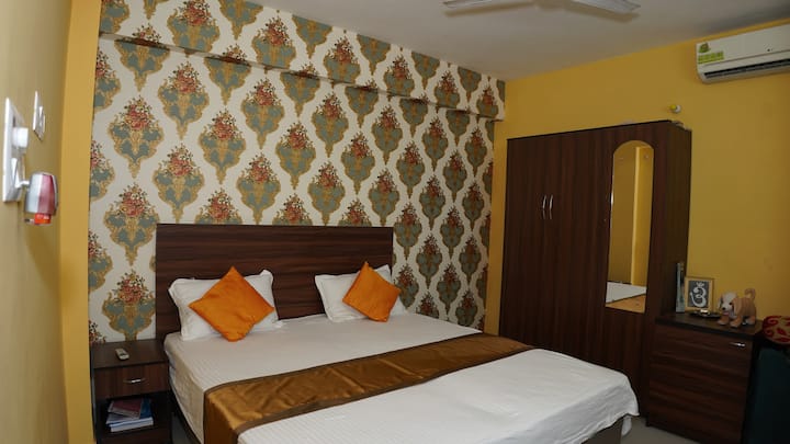 The Royals Home Stay -2 Bhk Flat - Deoghar