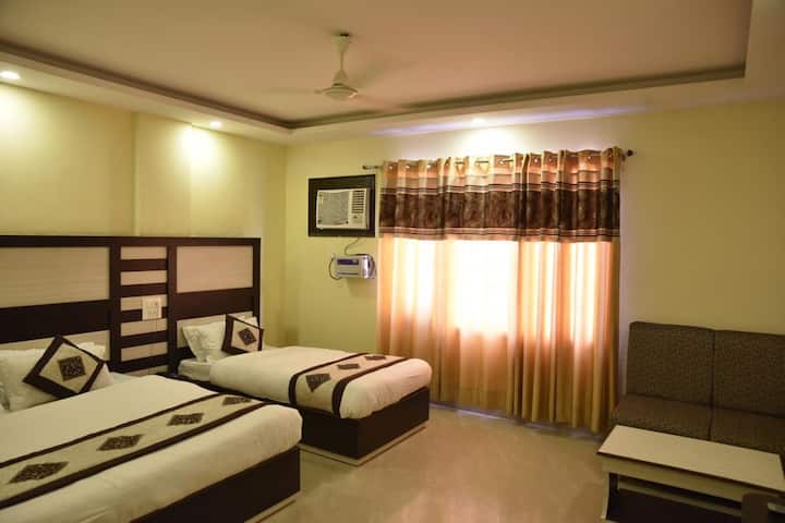 The Taranant Hotel Deluxe Room | By Grb - Katra