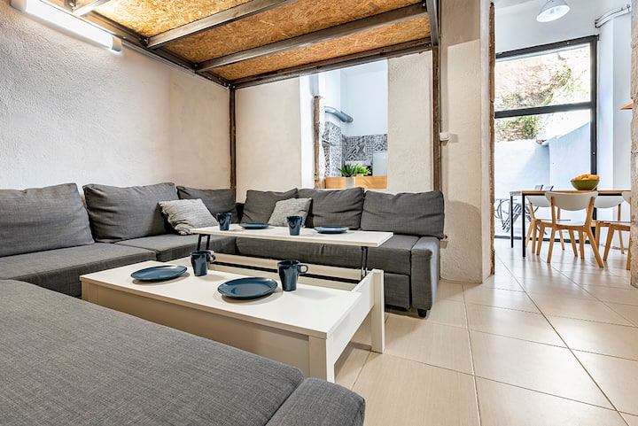 Bien Ubicado Con Lindo Patio - Tarragona, España