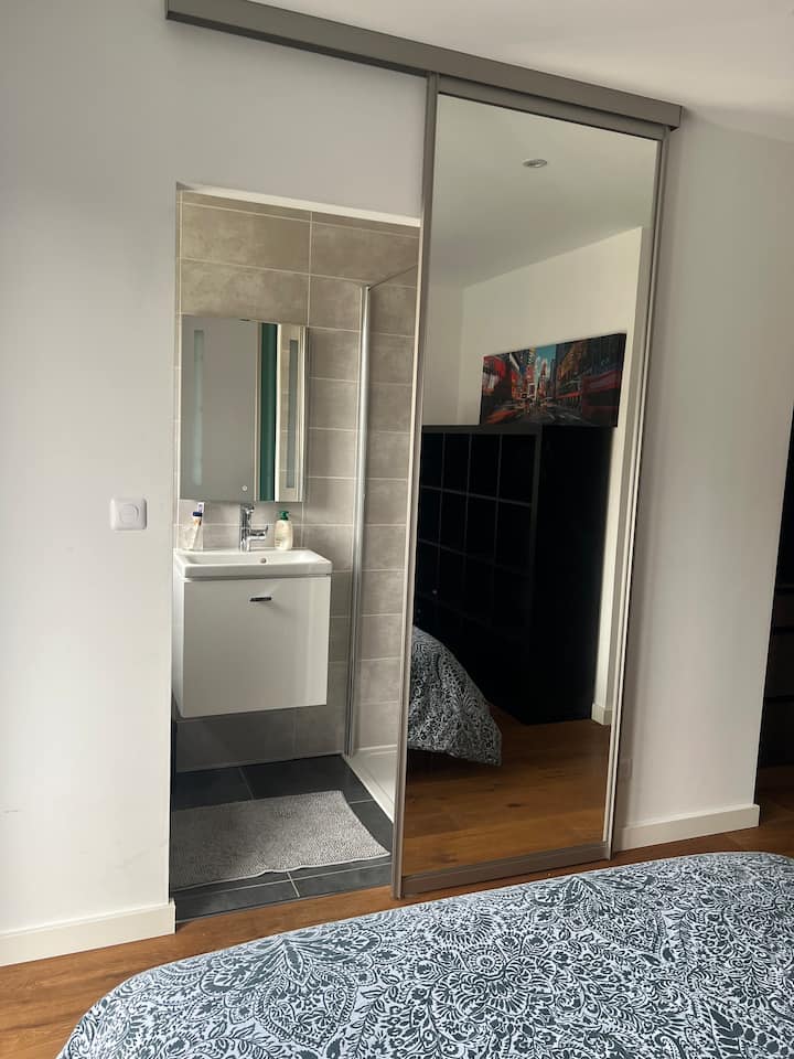 Chambre à Louer Dans Une Maison à Veigy/foncenex - Douvaine