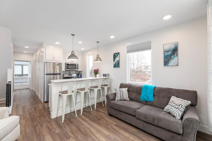 Downtown Tc Condo With Private Rooftop And Views - Traverse City, MI