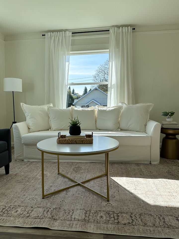 Cozy Newly Remodeled Home Away From Home! - Port Orchard, WA