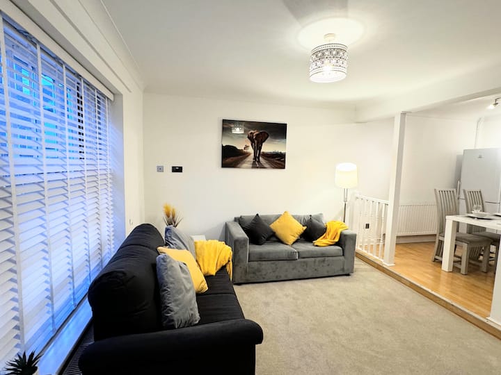 2 Bed /Sleeps 5 /Central Colchester /Castle Park - Colchester