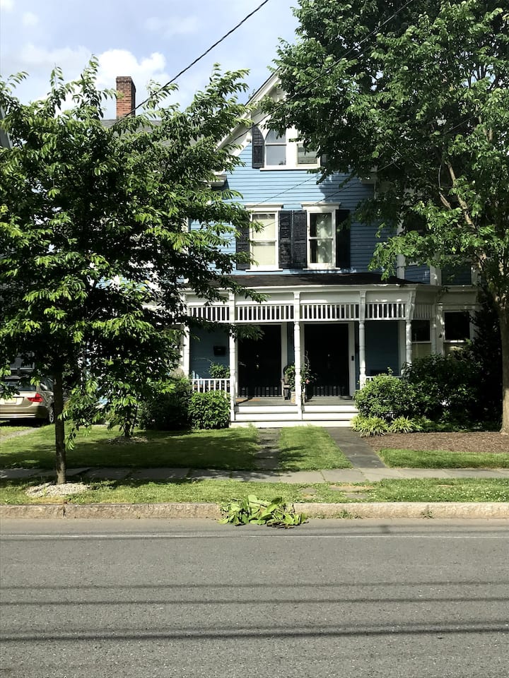 Victorian 1 Min. From Firestone - Princeton, NJ