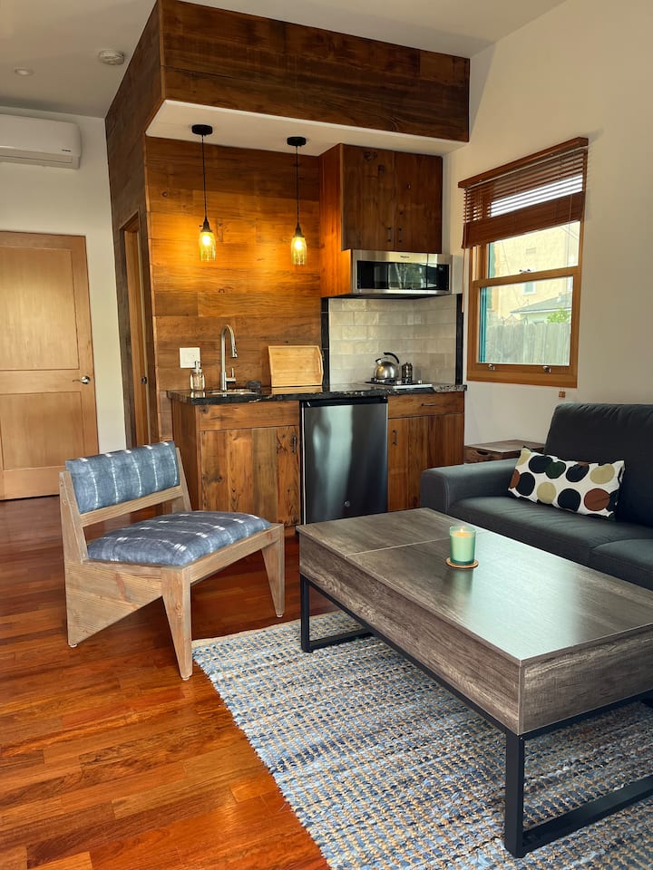 Rustic Spanish Studio - Culver City