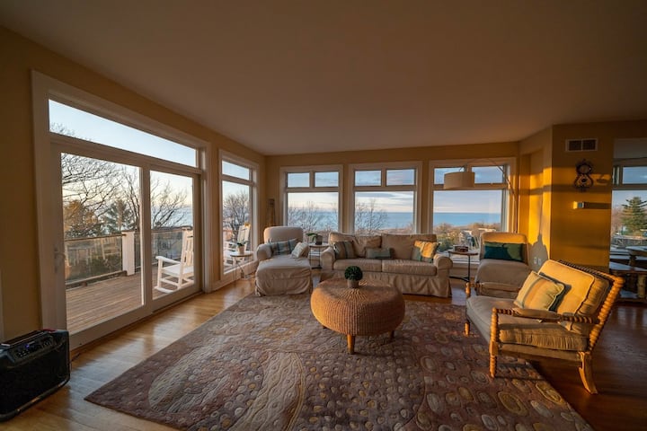 Breathtaking Views Lake Michigan-beachwalk Resort - Michigan City, IN