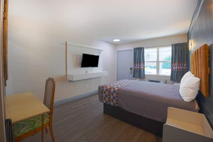 Budget Motel Titusville 1 Bedroom Apartment - Titusville, FL