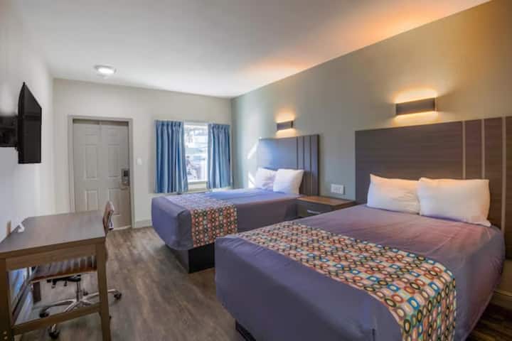 Budget Motel Titusville 2 Full Beds Non-smoking - Titusville, FL