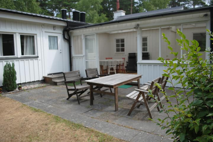 Havsnära Stuga I Vackra Yngsjö - Åhus