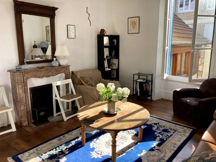 Chambre Blanche Aux Pieds Du Duc - Bourges