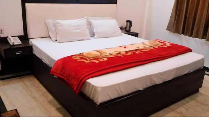 Hotel Sagar Deluxe Room | By Grb - Meerut