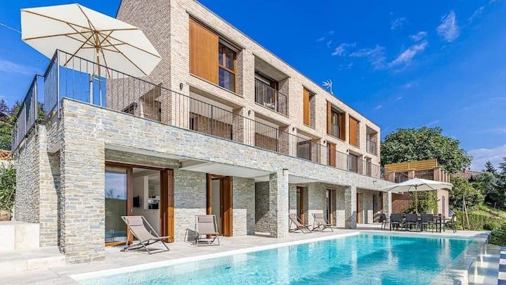 Fine Contemporary Villa With Pool! - Villa Bianca - Alba