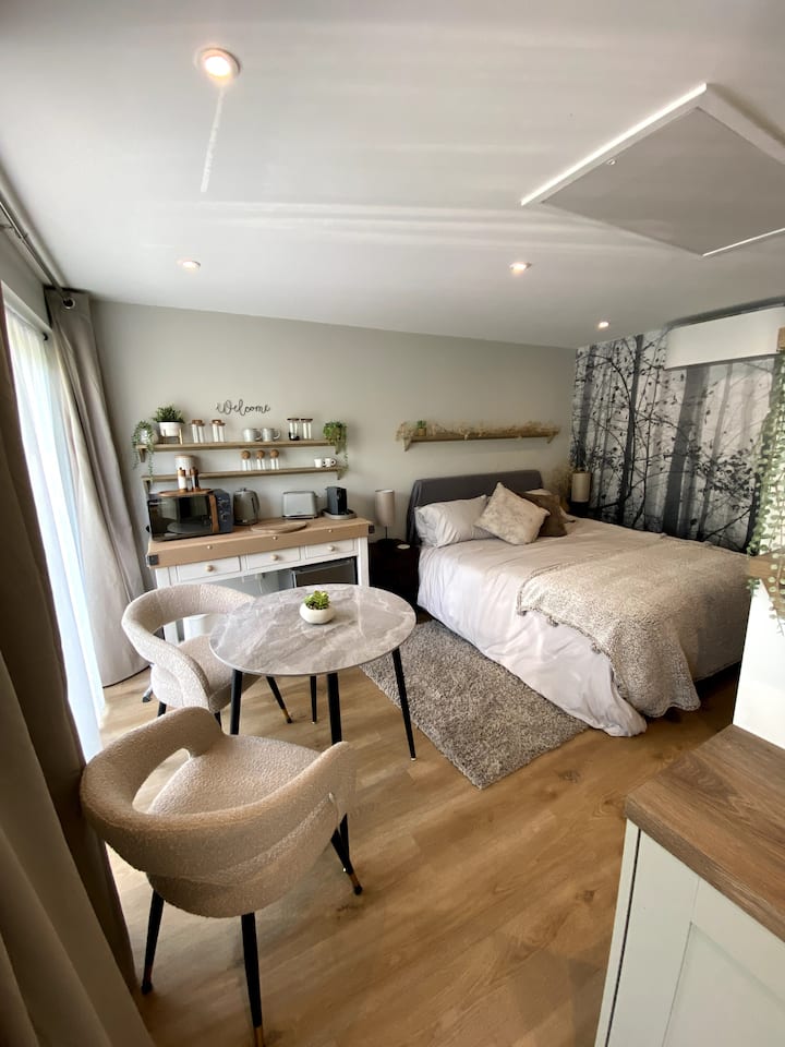 Benslow Path Guest Studio - Bedfordshire