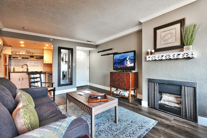 Cozy Walkable Park City Oasis - Park City, UT