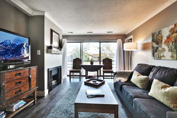 Cozy Walkable Park City Oasis - 帕克城