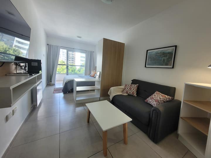 Comodo Depto. C/opcion De Cochera By Lofter - アルゼンチン ラ・プラタ